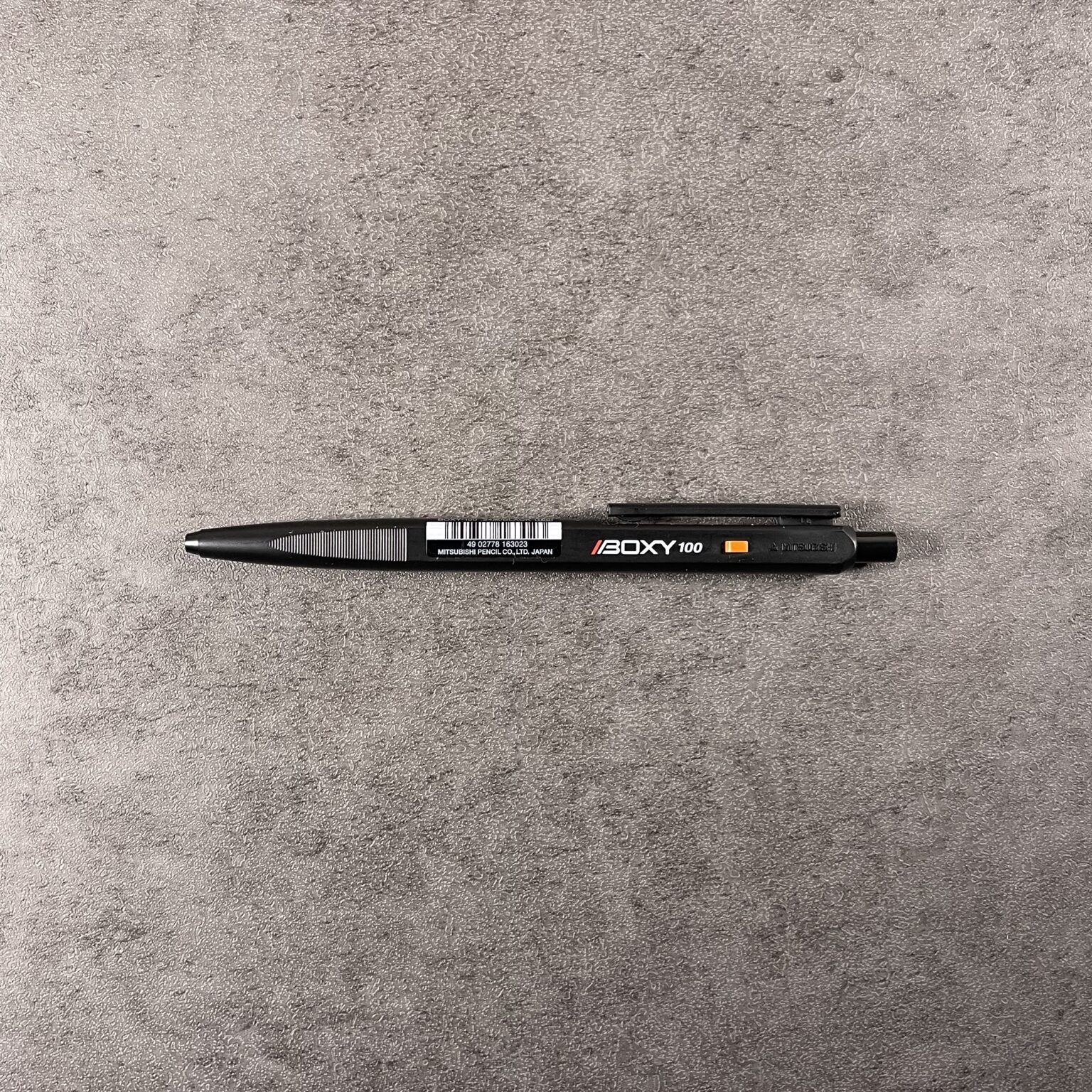 UNI BOXY-100 油性原子筆 - 玖拾文具所 | Pentitude | 文具雜貨店